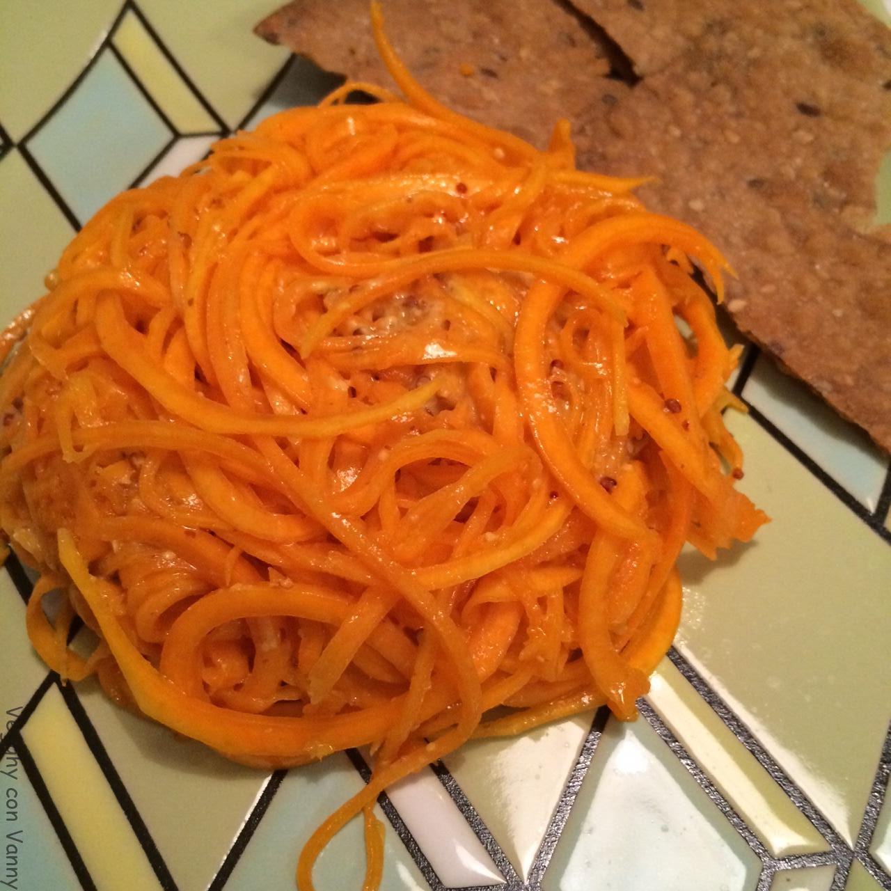 Spaghetti di zucca alla senape rustica – Vegghy con Vanny